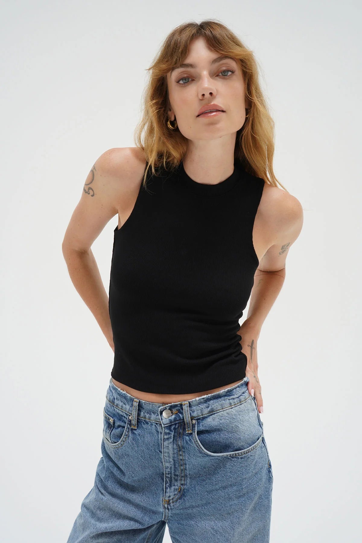 LNA Ribbed Double Layer Tank